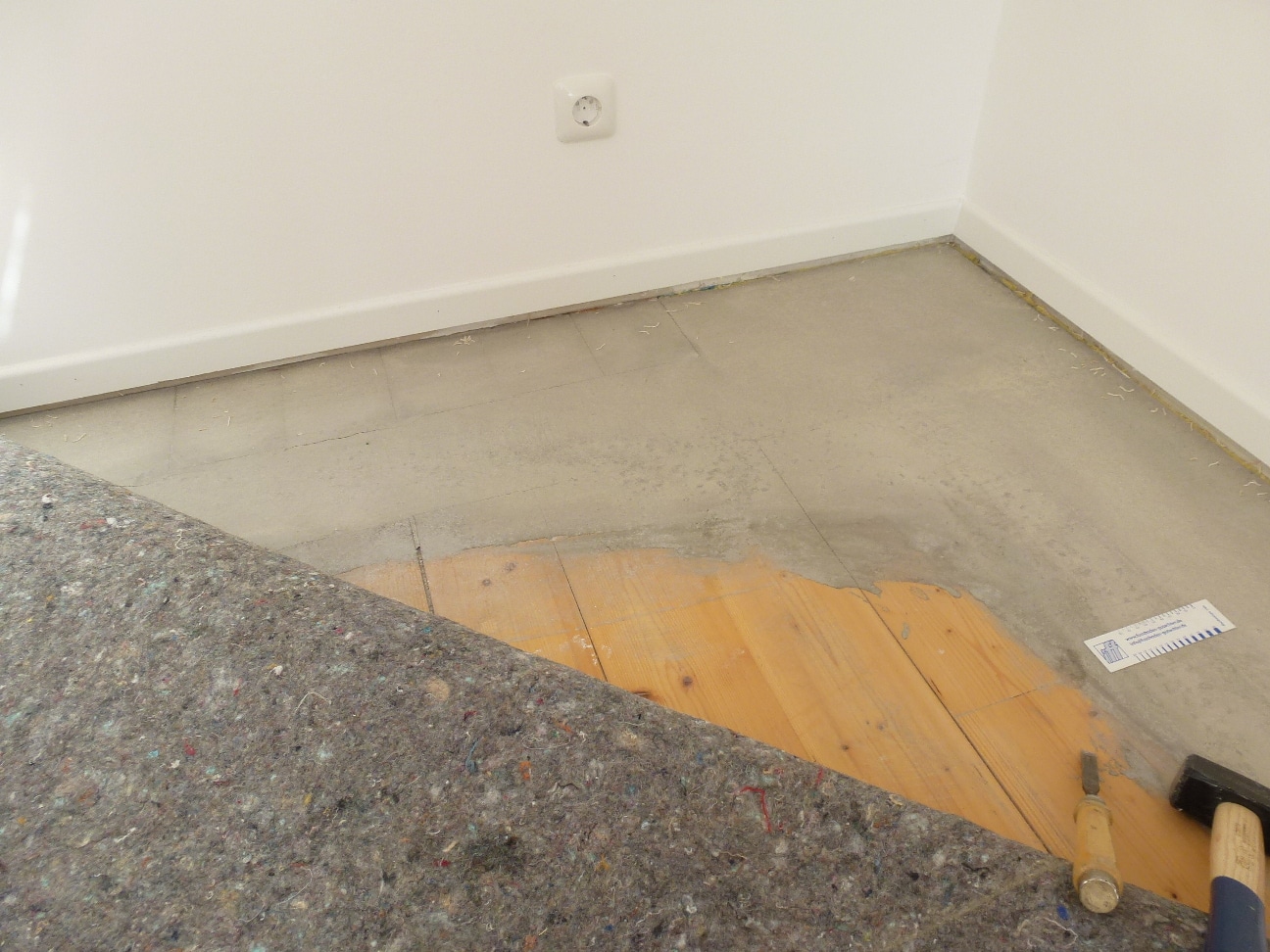 Bewegungsfugen im Untergrund – Risiko für den Bodenleger? | Fußboden ...